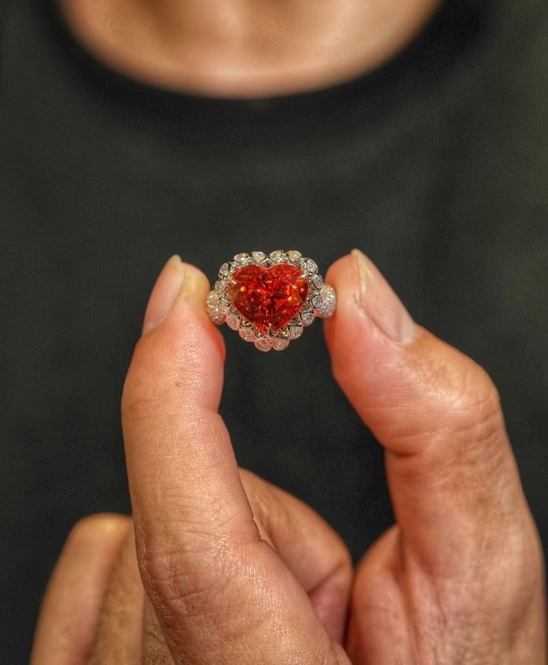 How to Choose Colored Lab-Grown Diamonds: A Guide to Modern Color and ...